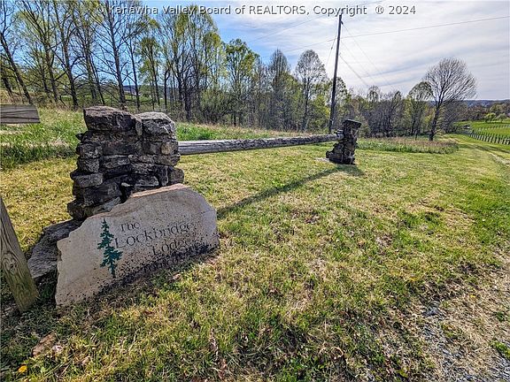 6531 Lockbridge Rd, Meadow Bridge, WV 25976 | MLS #271857 | Zillow