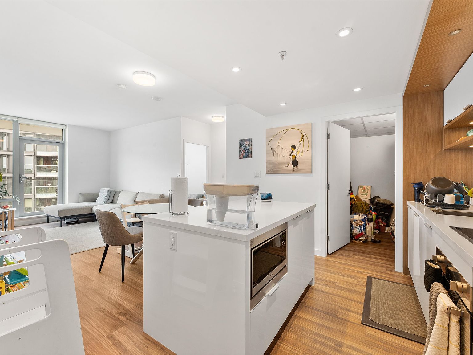 1661 Quebec St #1011, Vancouver, BC V6A 0H2 | MLS #R3034055 | Zillow