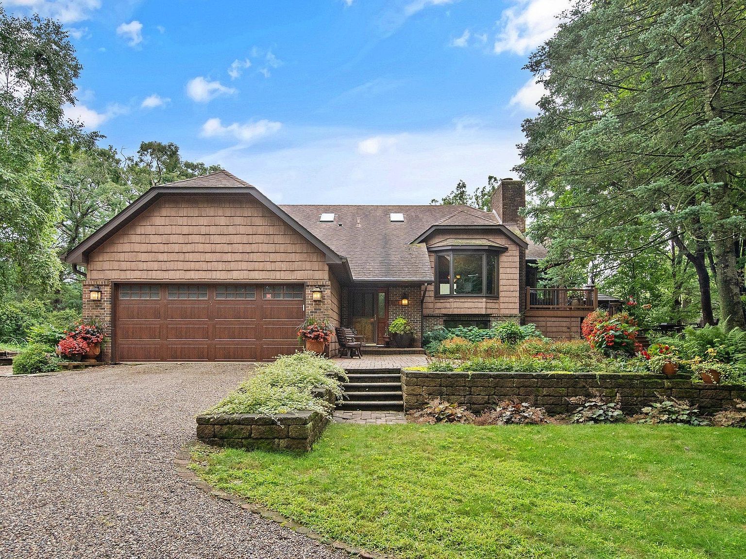8575 Jewell Ave N, Stillwater, MN 55082 | Zillow