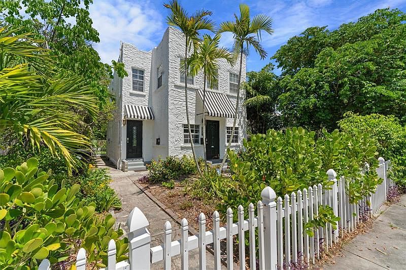 208 S M St, Lake Worth, FL 33460 | Zillow