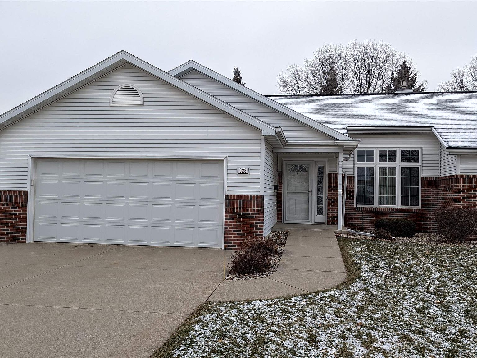 928 W Bent Oak Ln #66, Appleton, WI 54914 | Zillow