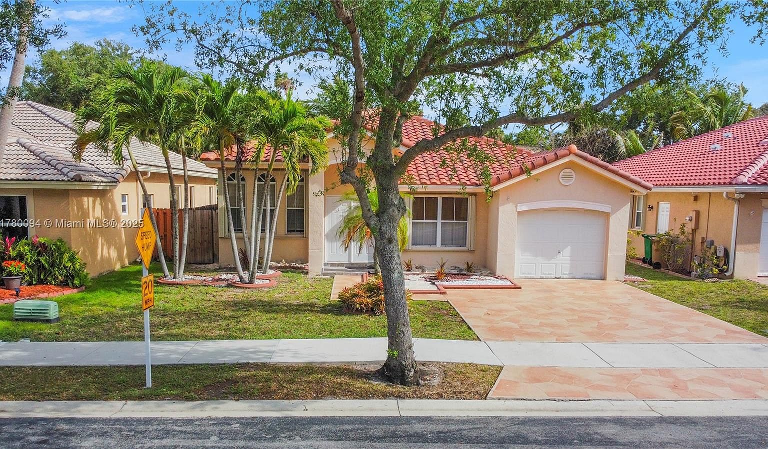 14261 N Royal Cove Cir, Davie, FL 33325 | Zillow