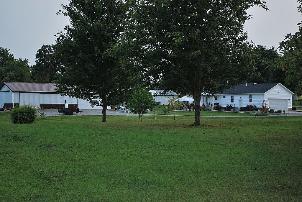 709 N 3rd St, Dahlgren, IL 62828 | Zillow