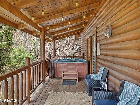 3205 Smoky Ridge Way, Sevierville, TN 37862 | MLS #1256509 | Zillow