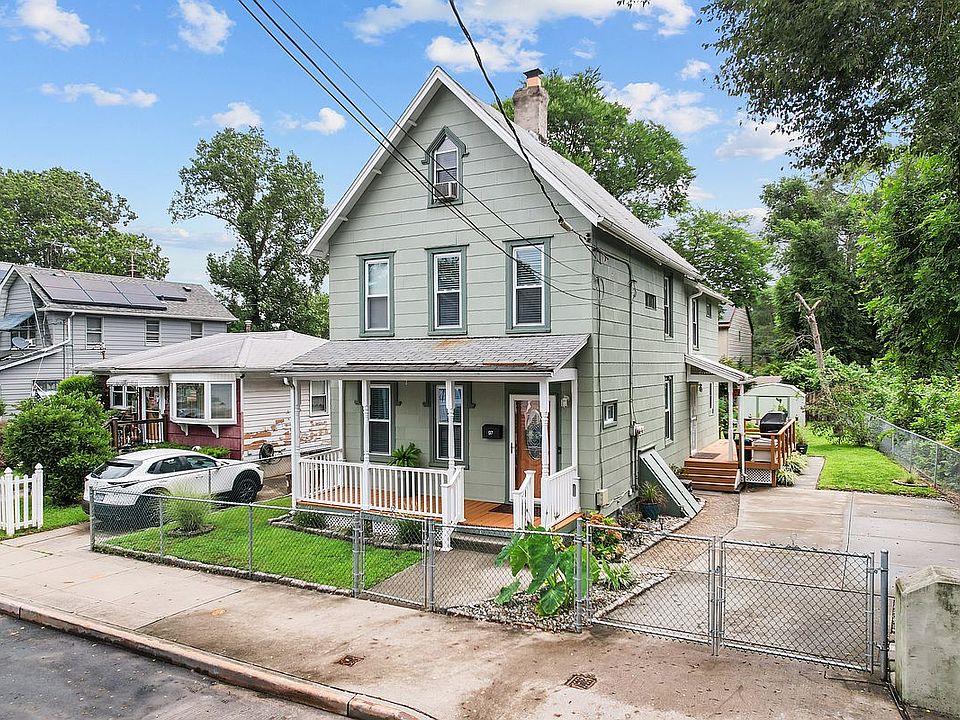 97 Simonson Ave Staten Island NY | Zillow
