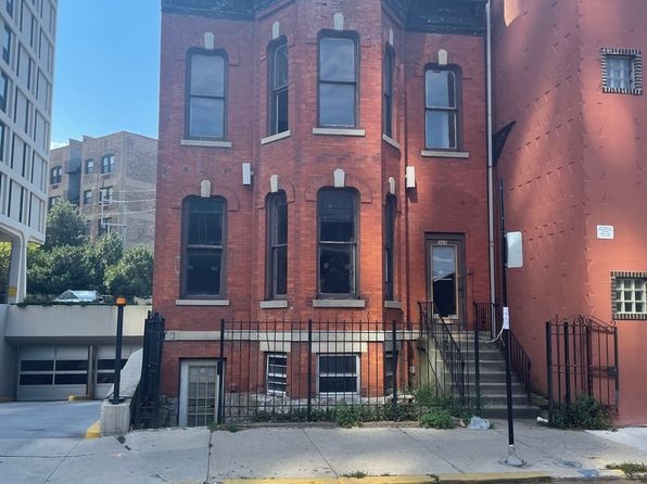 Brick 3 Flat - Chicago IL Real Estate - 25 Homes For Sale | Zillow