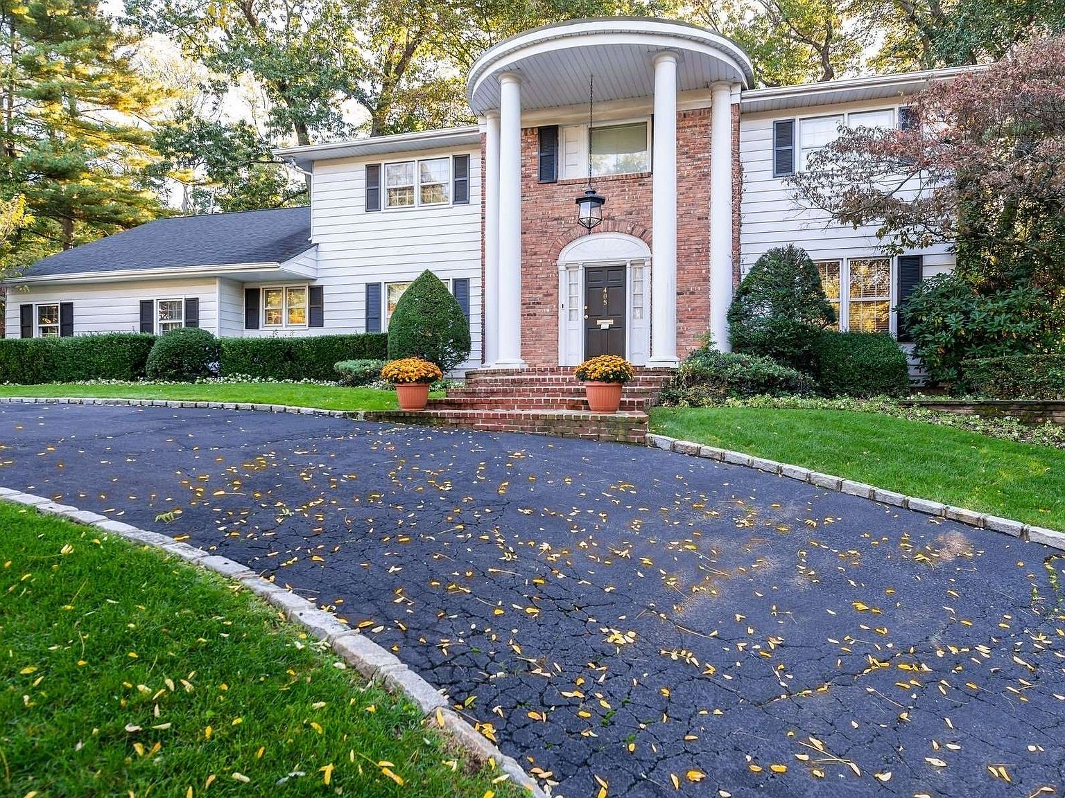 405 Chestnut Drive, Roslyn, NY 11576 | Zillow