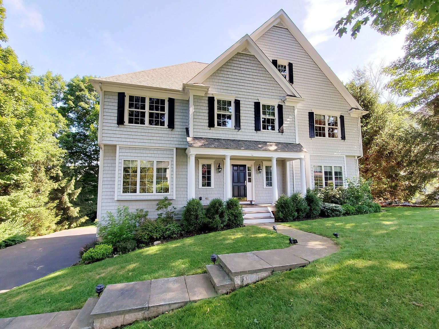16 Mulvaney Ct, Ridgefield, CT 06877 | Zillow