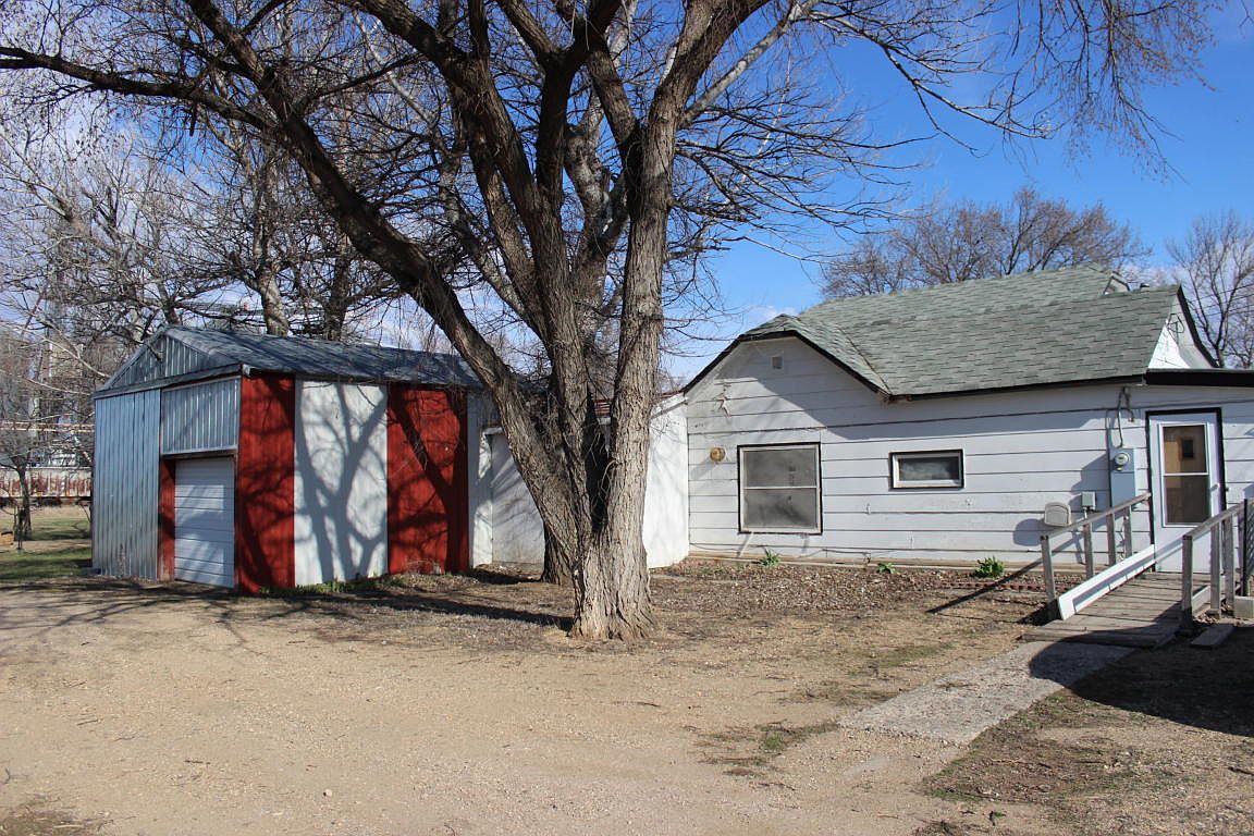 54 N 1st St, Mansfield, SD 57460 | Zillow