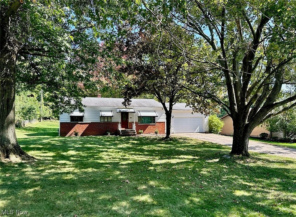 8153 Craig Ln, Broadview Heights, OH 44147 | Zillow