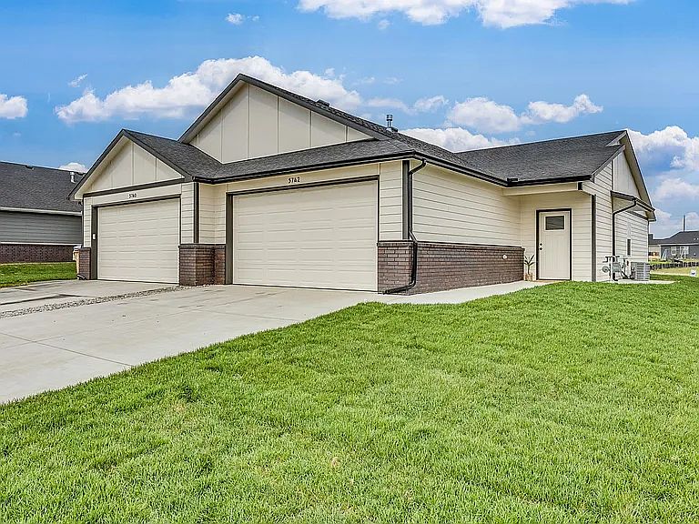 5747 E Bristol St, Wichita, KS 67220 | Zillow