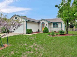 2702 S Yellowstone St, Wichita, KS 67215 | Zillow