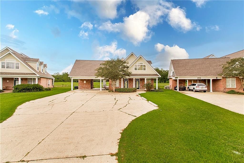 23344 Blackberry Walk, Springfield, LA 70462 | Zillow
