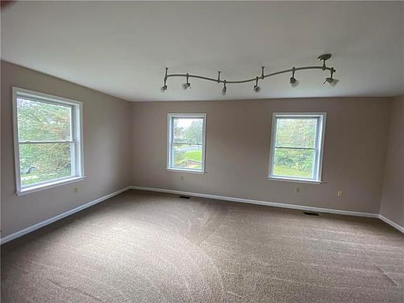 207 Stephanie Dr, Easton, PA 18045 | Zillow
