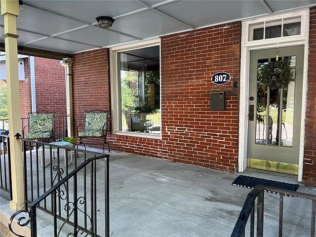 807 N 5th St, Kansas City, KS 66101 | Zillow