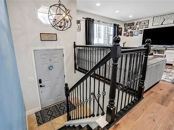 25 Raker Rd, Poughkeepsie, NY 12603 | MLS #H6232974 | Zillow