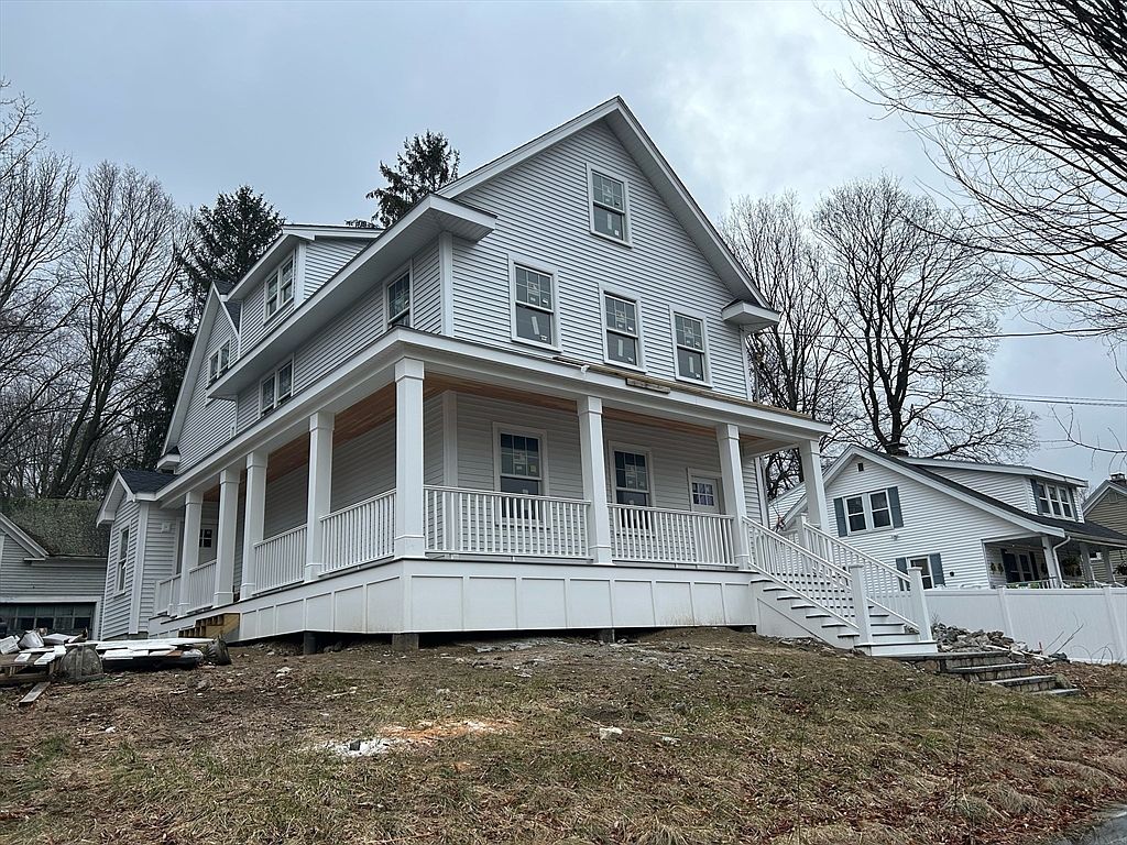 10 Temple St #1, Reading, MA 01867 | Zillow
