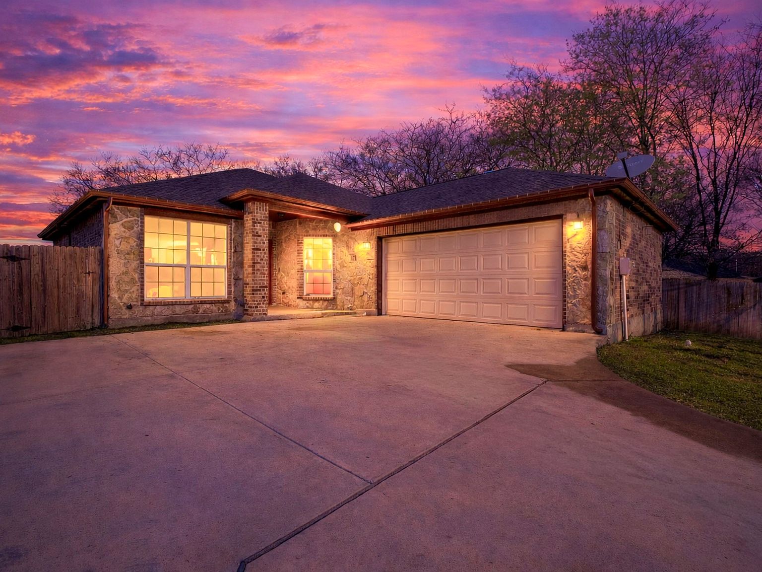 110 S Watson St, Alvarado, TX 76009 | Zillow