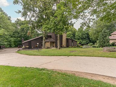 609 Oak Ridge Dr, Sidney, OH 45365 | Zillow