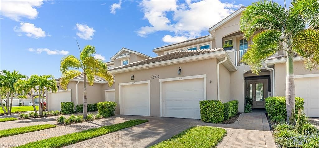 4705 Arboretum Cir UNIT 202, Naples, FL 34112 | MLS #224087743 | Zillow