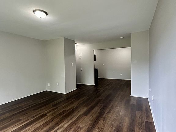 360 Walnut St UNIT 102, Wyandotte, MI 48192 | Zillow