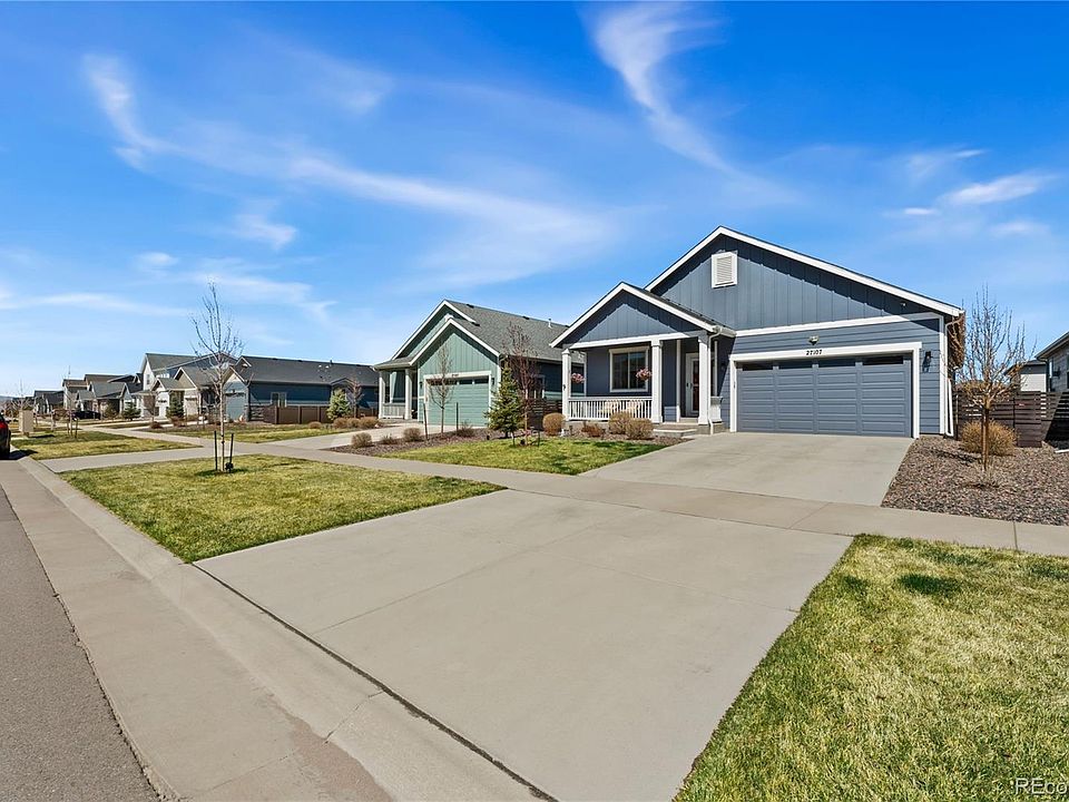 27107 E Maple Avenue, Aurora, CO 80018 | Zillow