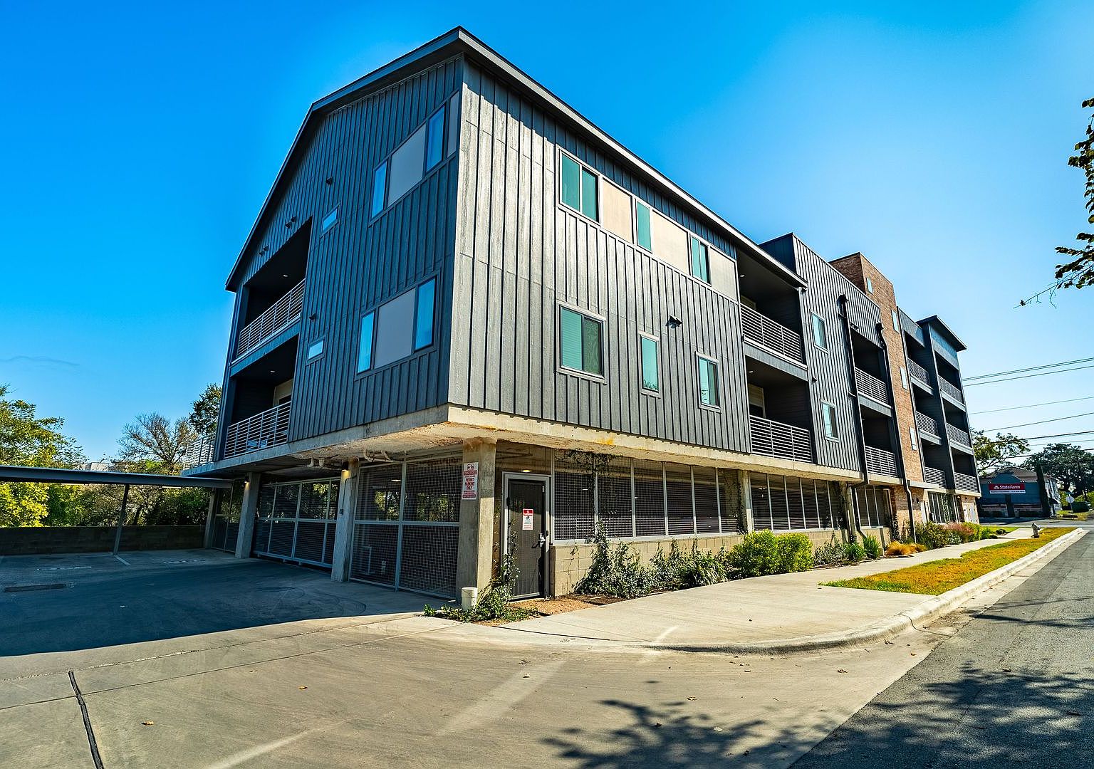 100 W Mockingbird Ln #201, Austin, TX 78745 | Zillow