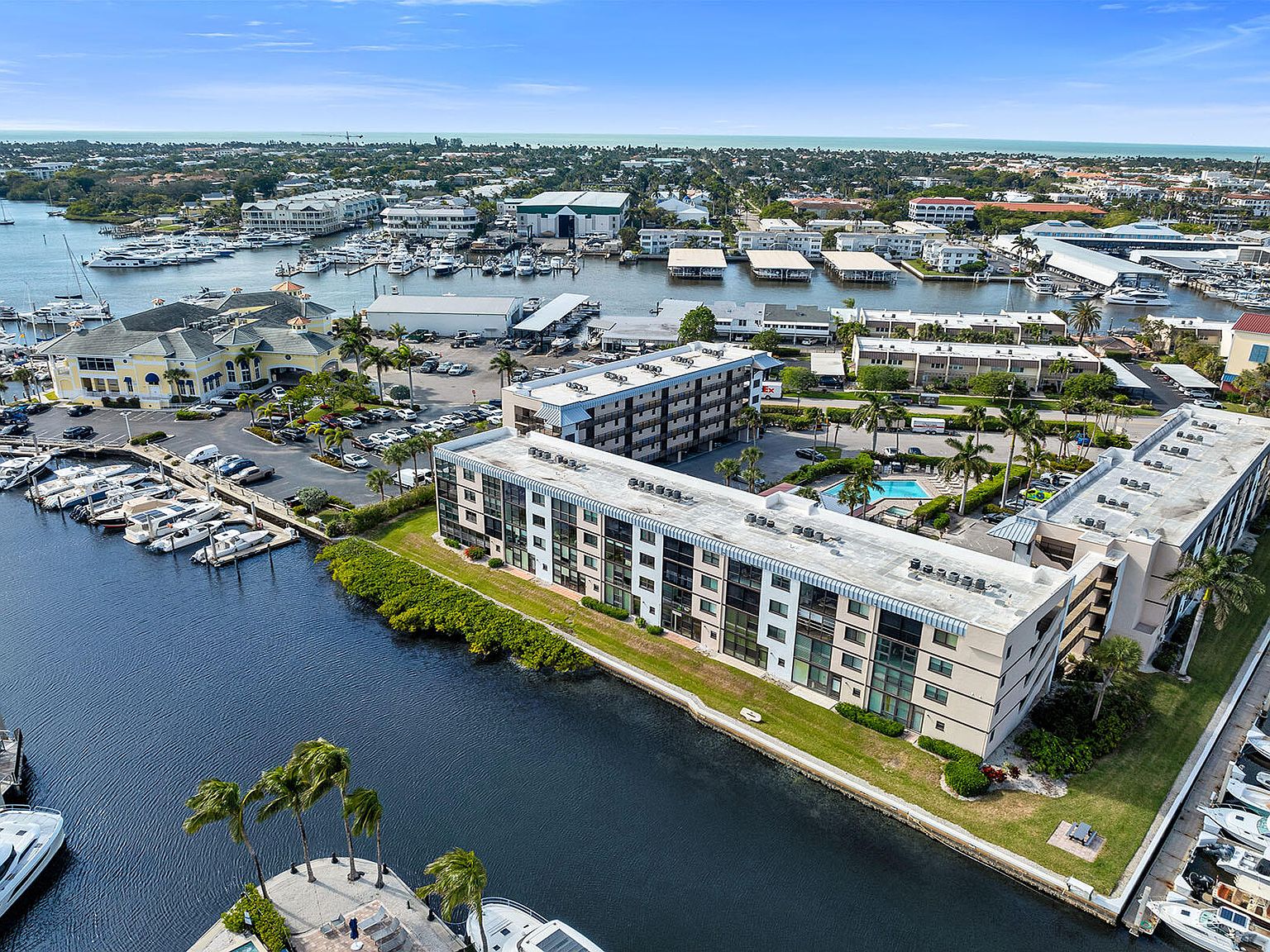803 River Point Dr #B-105, Naples, FL 34102 | MLS #2250279 | Zillow