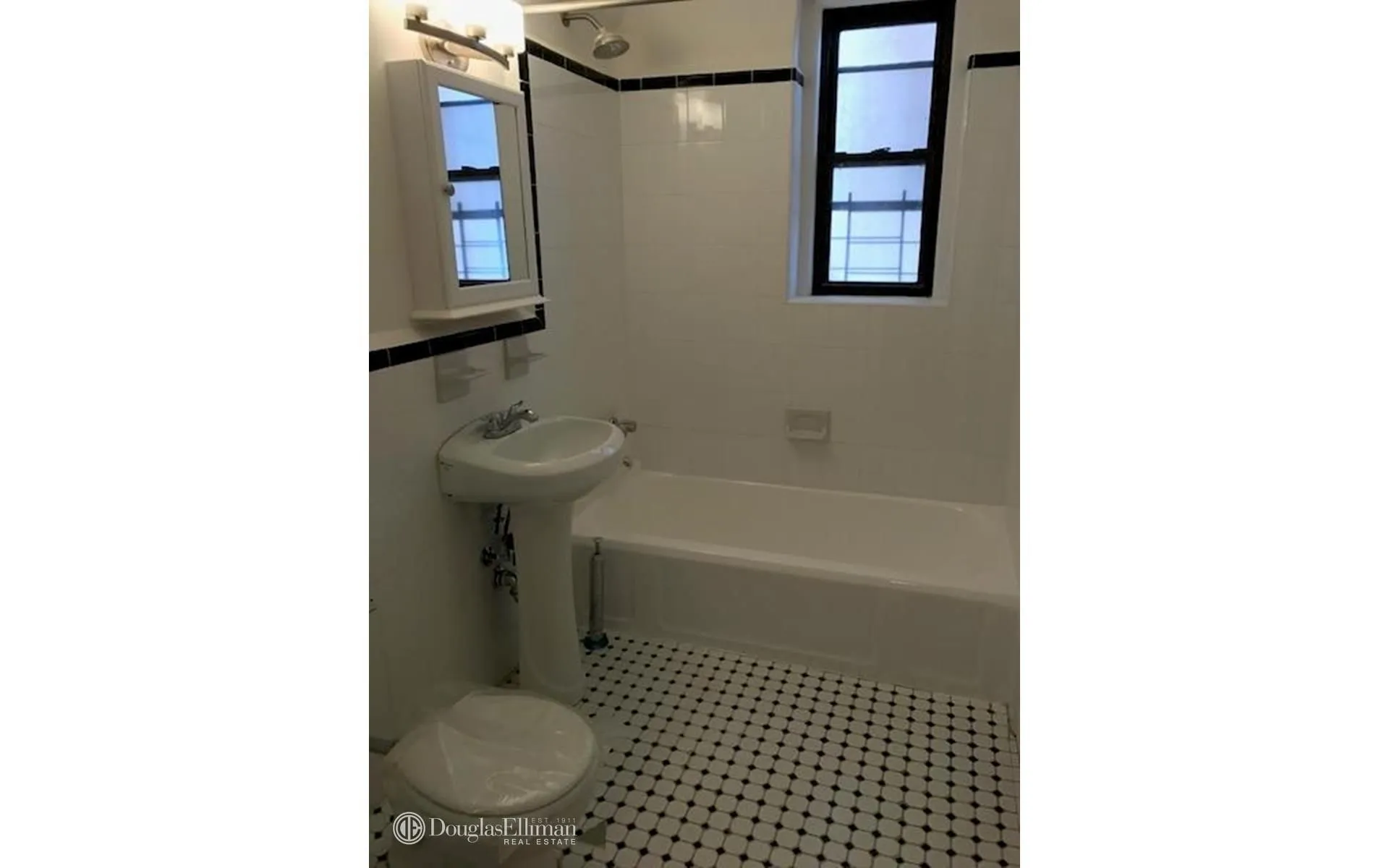 125 Hawthorne Street #4E in Prospect Lefferts Gardens, Brooklyn ...