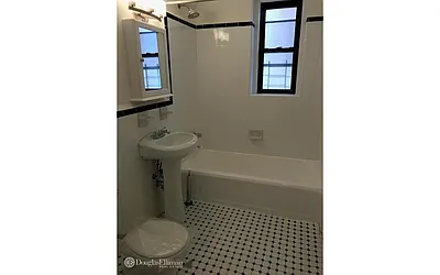 125 Hawthorne Street #4E in Prospect Lefferts Gardens, Brooklyn ...