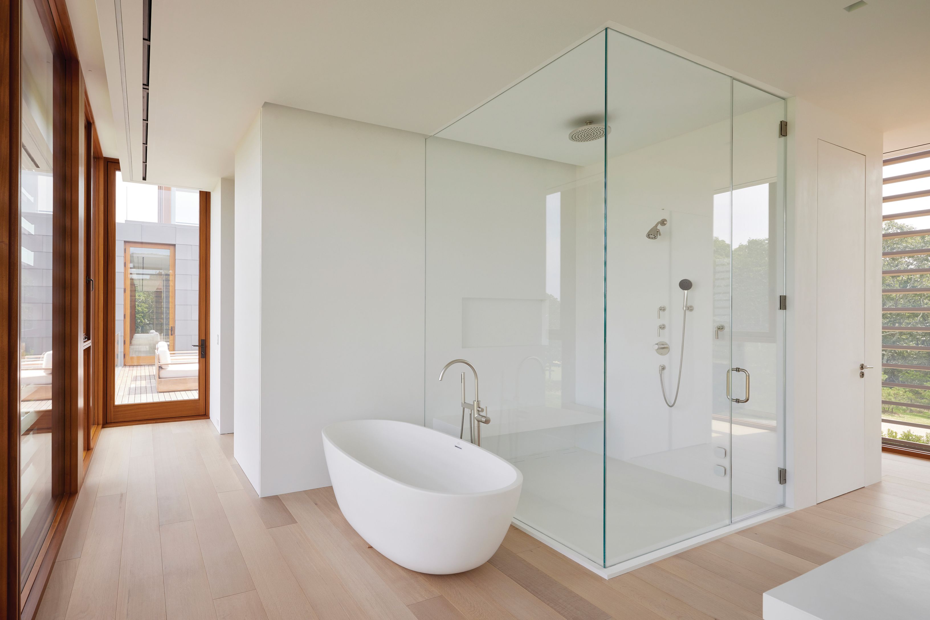 31 The Bridge, Bridgehampton, NY 11963 | Out East
