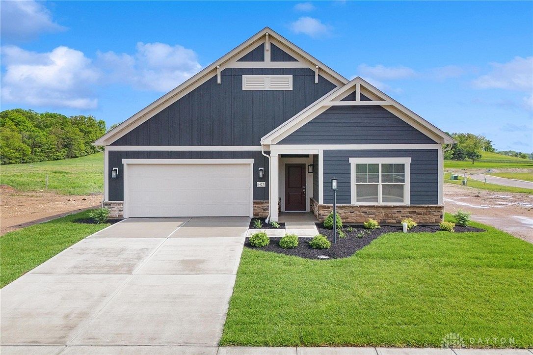 1427 Triple Crown Way, Xenia, OH 45385 | MLS #910573 | Zillow
