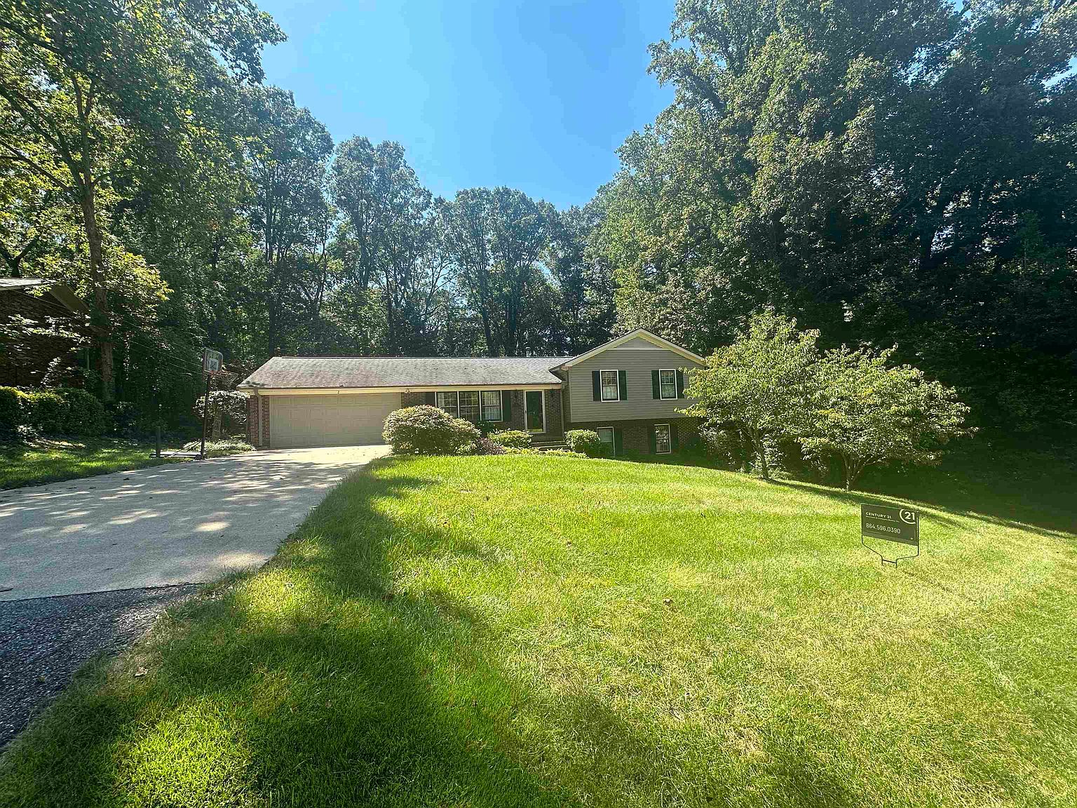 2 Ravensworth Rd, Taylors, SC 29687 | MLS #303804 | Zillow