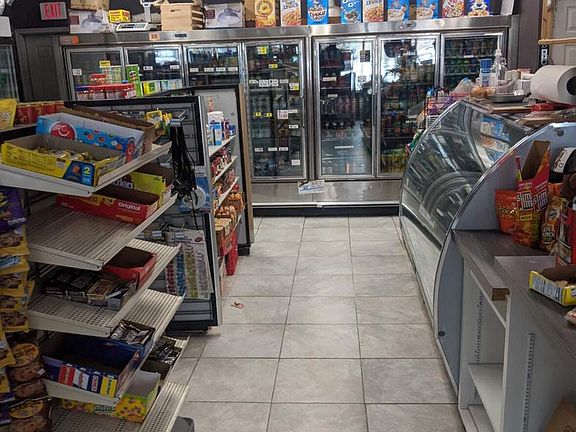 3101 West Glendale AVENUE, Milwaukee, WI 53209 | MLS #1889728 | Zillow