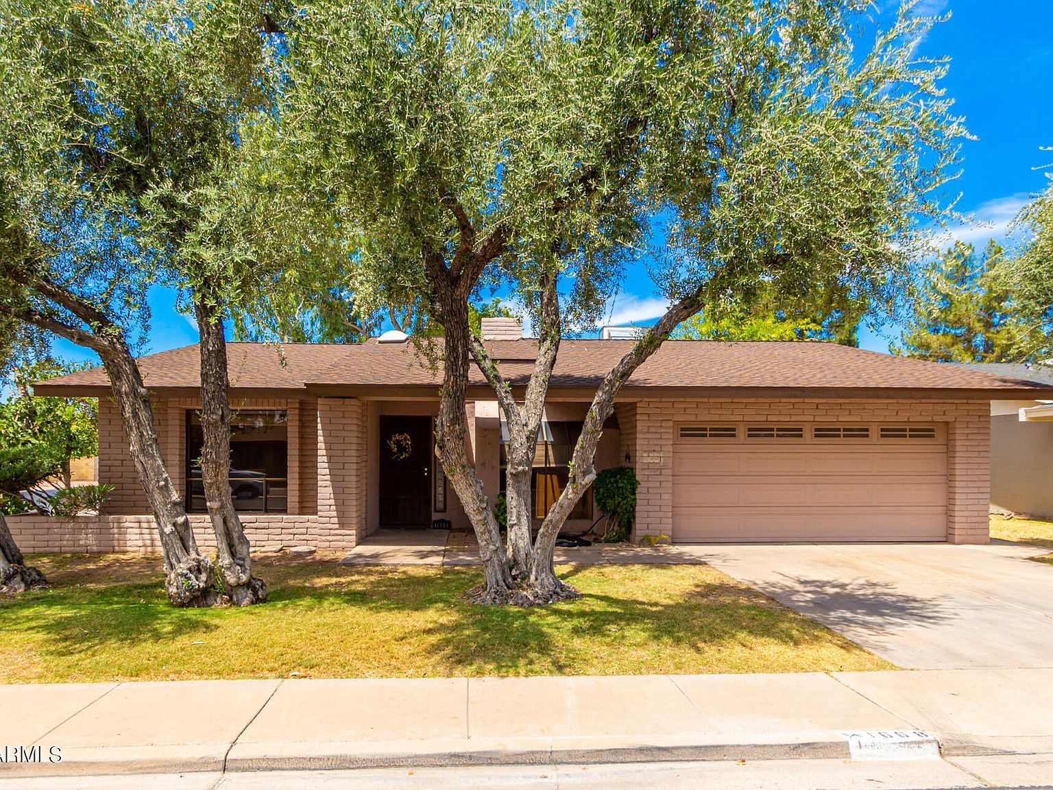1668 S Ash, Mesa, AZ 85202 | Zillow