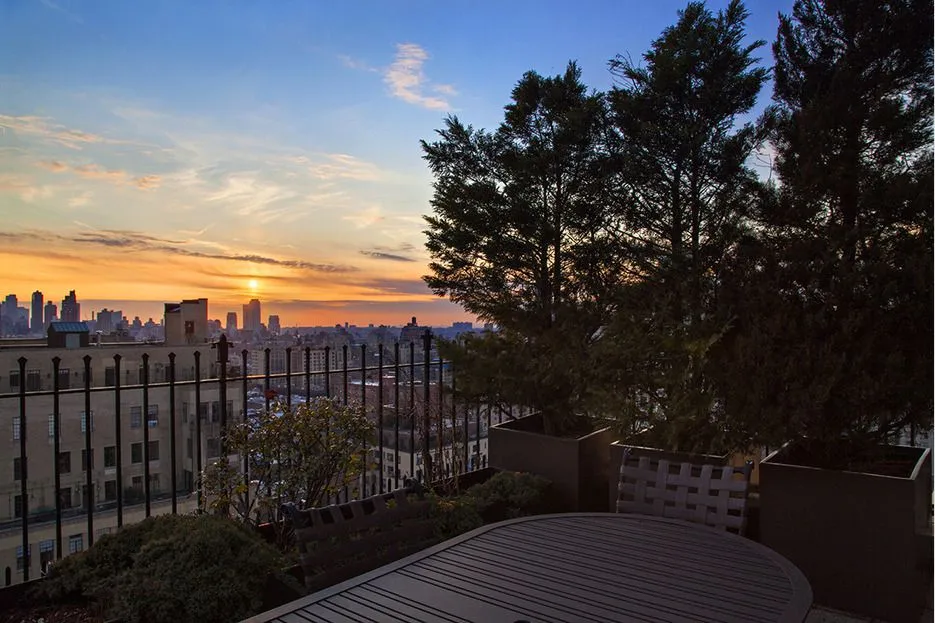 320 Central Park West #22B in Upper West Side, Manhattan | StreetEasy