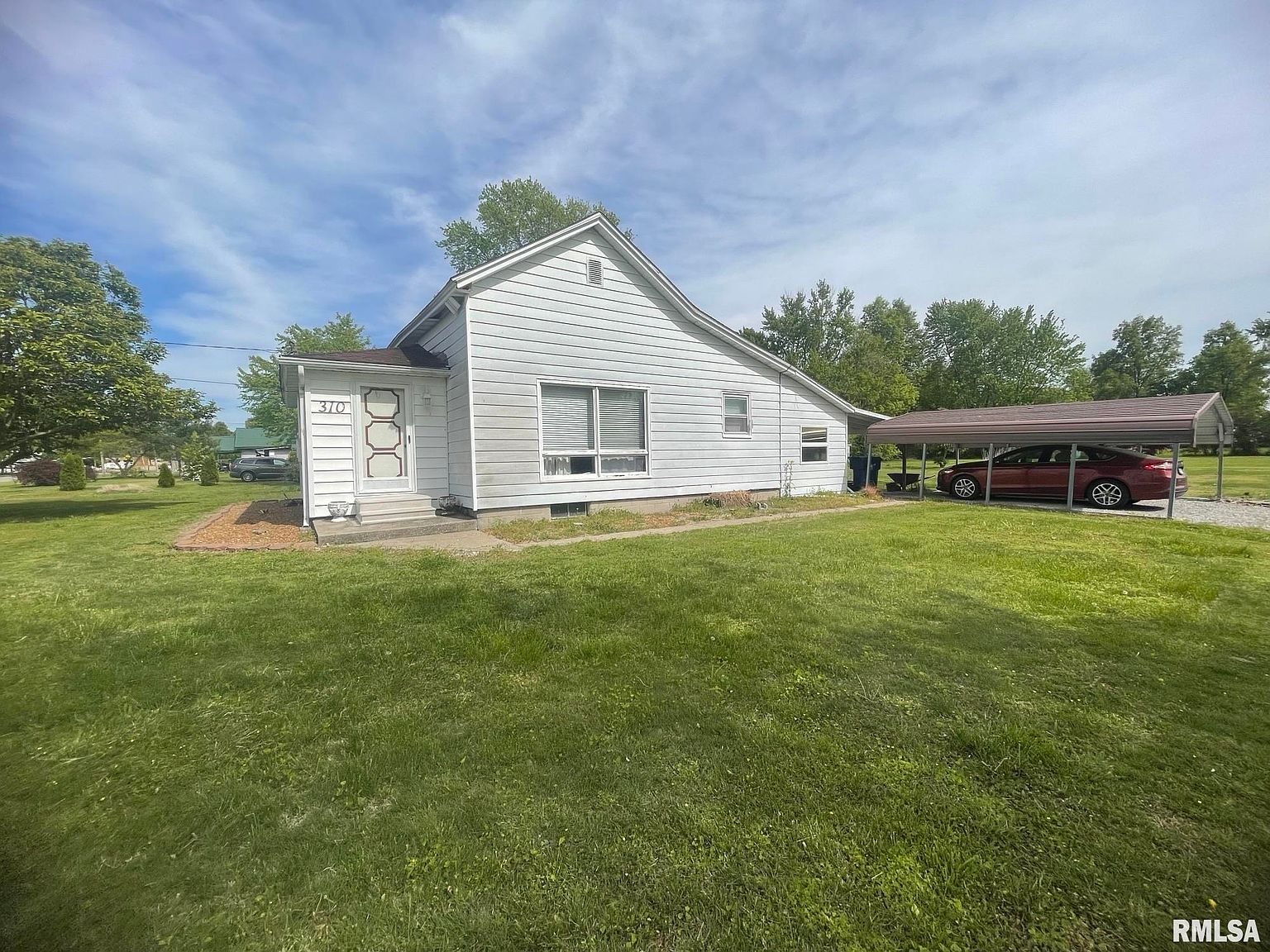 310 W Main St, Ewing, IL 62836 | Zillow