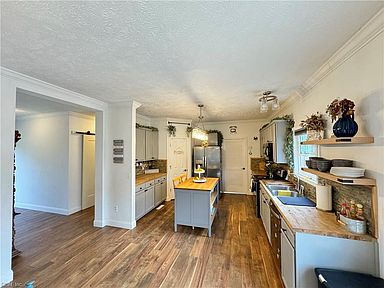 1576 Freeman Mill Rd, Suffolk, VA 23438 | Zillow