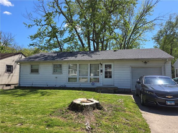 62521 Real Estate - 62521 Homes For Sale | Zillow