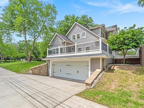 6445 Main St, Kansas City, MO 64113 | Zillow