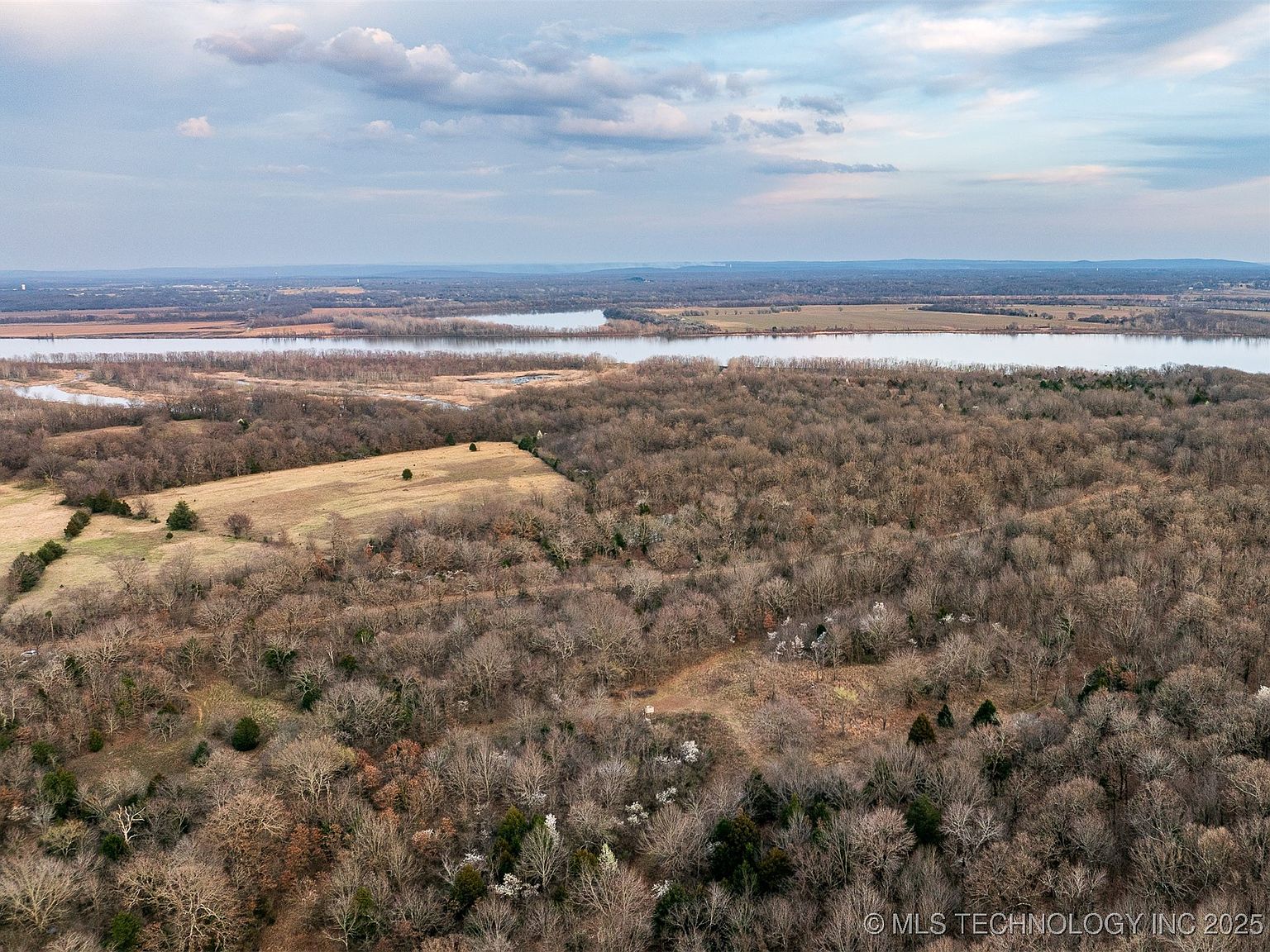 25 E Davis Field Rd, Muskogee, OK 74403 | MLS #2514549 | Zillow