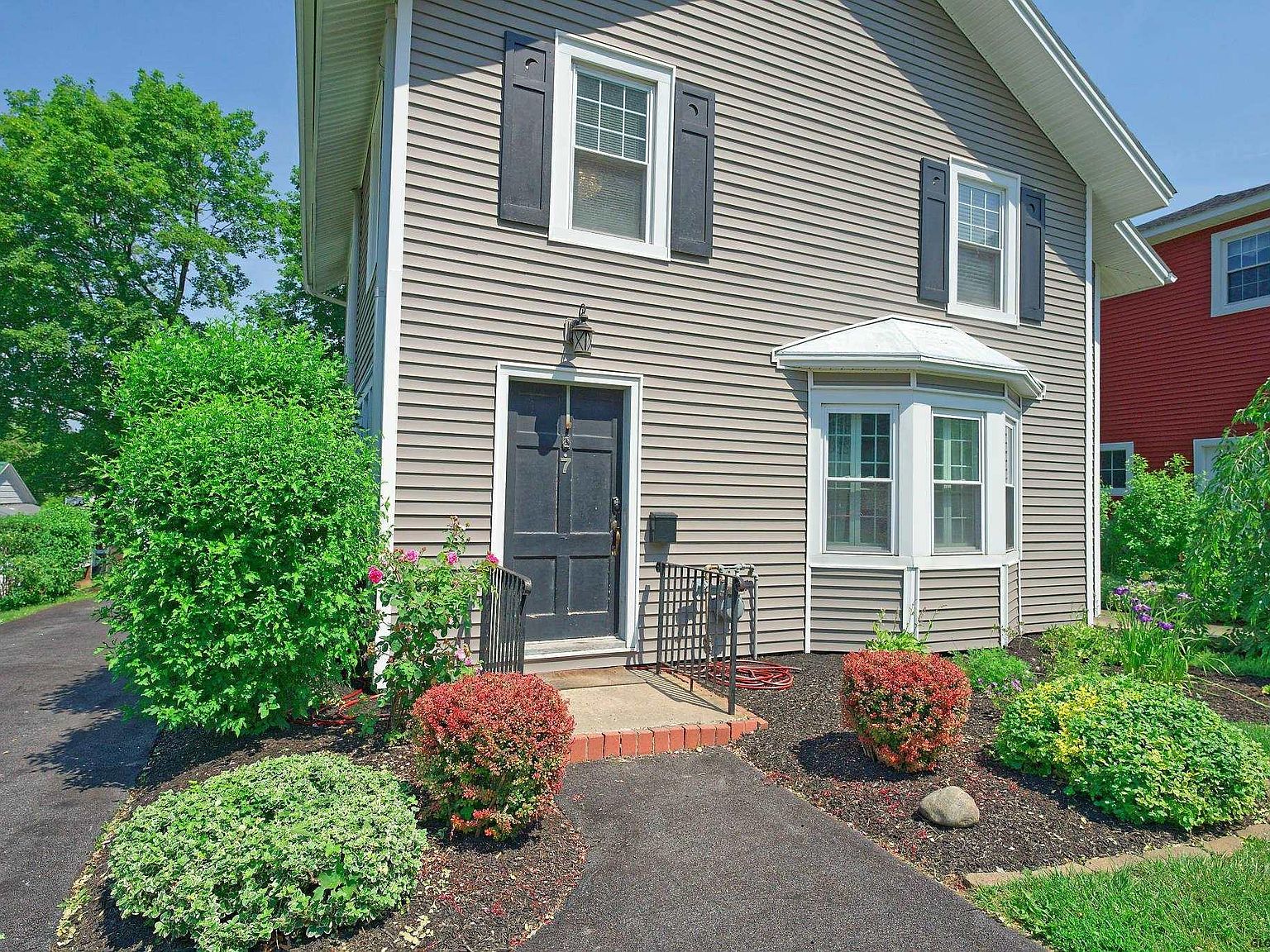 7 ROSA Road, Schenectady, NY 12308 | Zillow