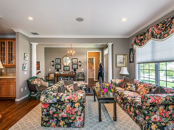 282 Hunter Dr #282, Litchfield, CT 06759 | MLS #24023384 | Zillow