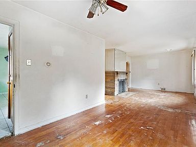 4450 Mulberry Ct, Pittsburgh, PA 15227 | Zillow