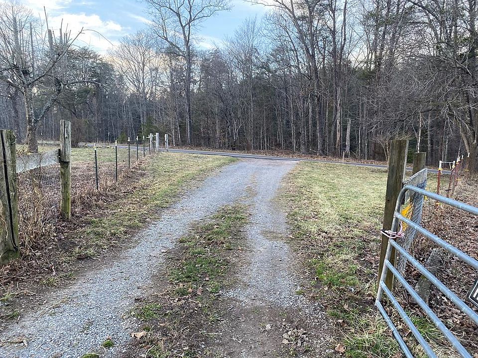 960 Mooneyham Lonewood Rd, Spencer, TN 38585 | Zillow