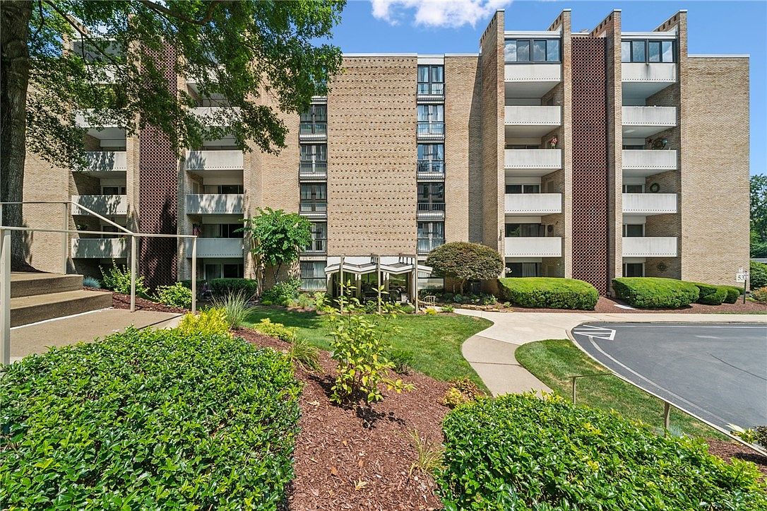53 Highland Rd #403-404, Bethel Park, PA 15102 | MLS #1710436 | Zillow