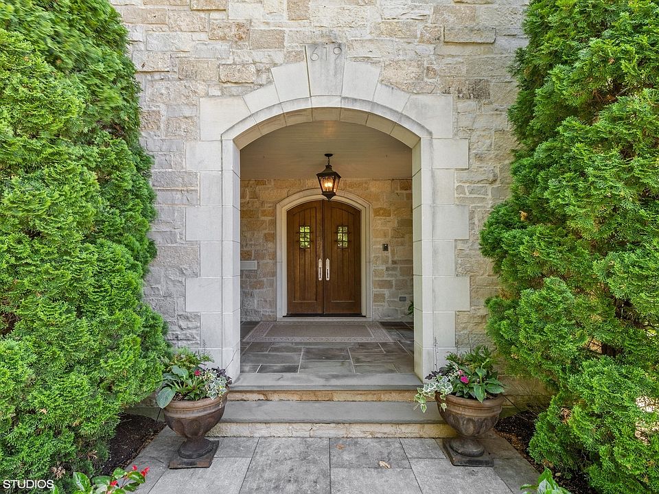 619 Edgemont Ln, Park Ridge, IL 60068 | Zillow
