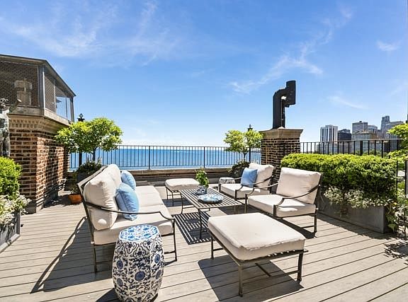 1258 N Lake Shore Dr, Chicago, IL 60610 | Zillow