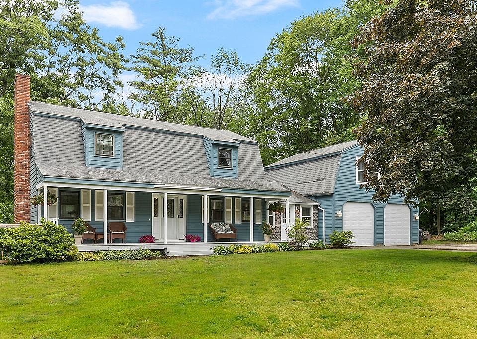 9 Country Road, East Hampstead, NH 03826 | Zillow