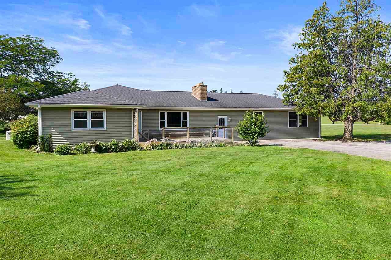 5191 M 66 N, Charlevoix, MI 49720 | Zillow
